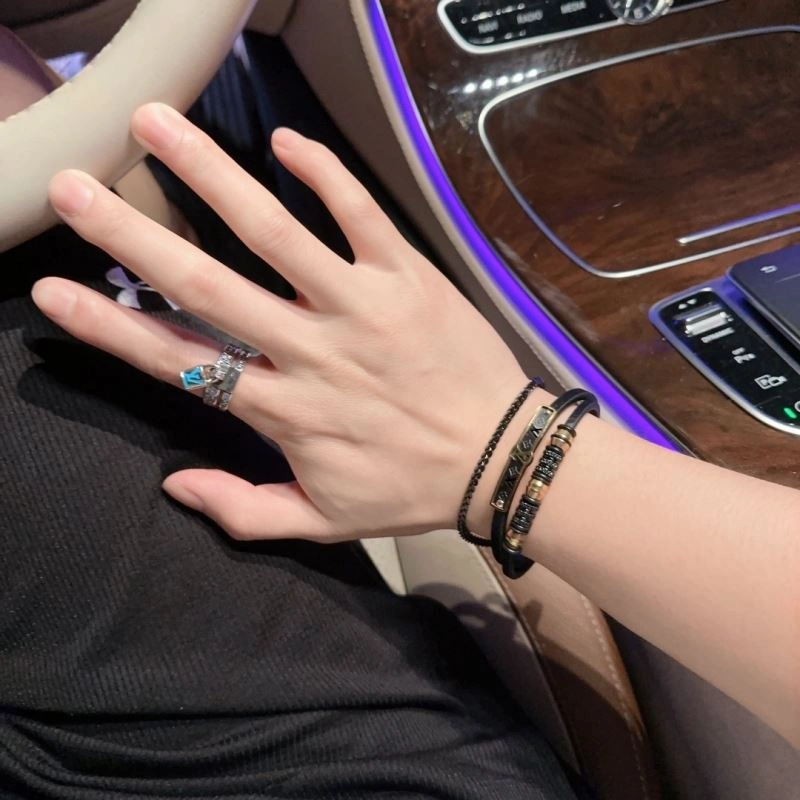 1:1 copy Louis Vuitton Bracelets