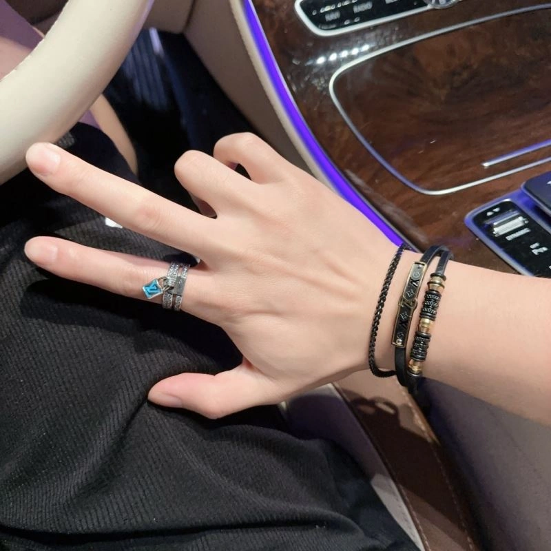 1:1 copy Louis Vuitton Bracelets