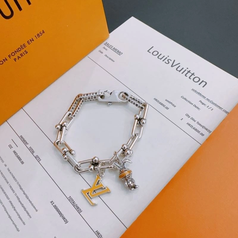 Top mirror Louis Vuitton Bracelets