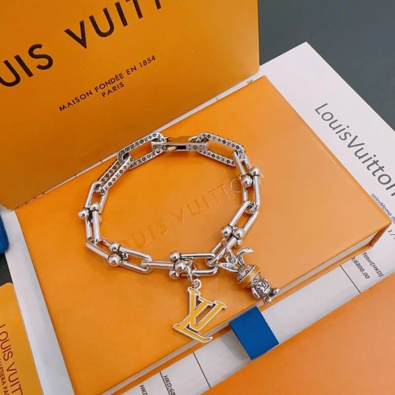Top mirror Louis Vuitton Bracelets