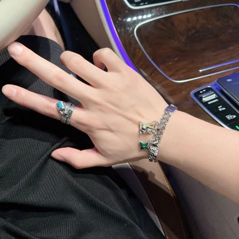 Cut-rate Louis Vuitton Bracelets