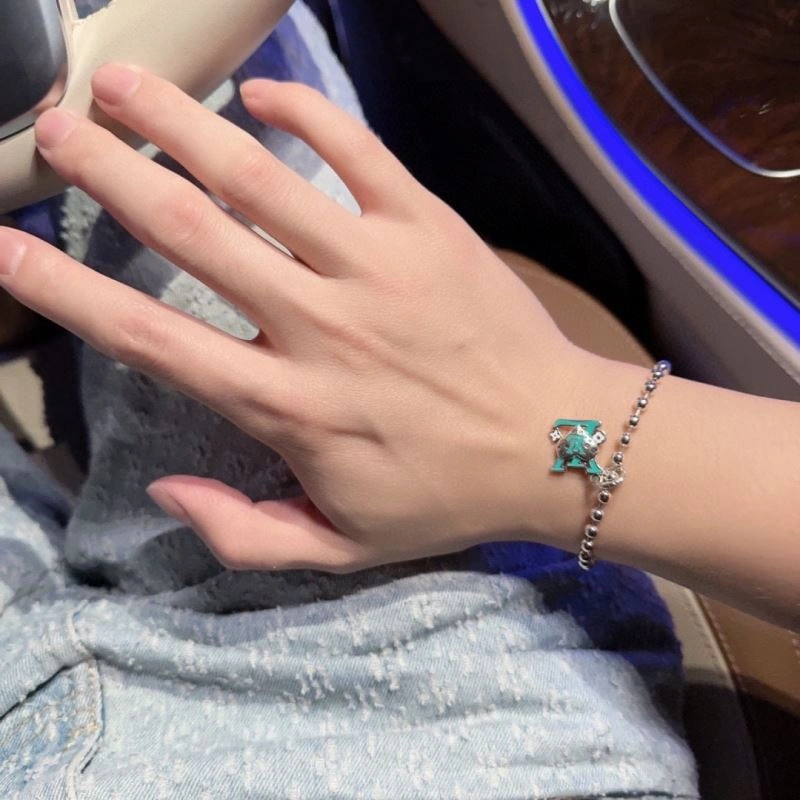 Inexpensive Louis Vuitton Bracelets
