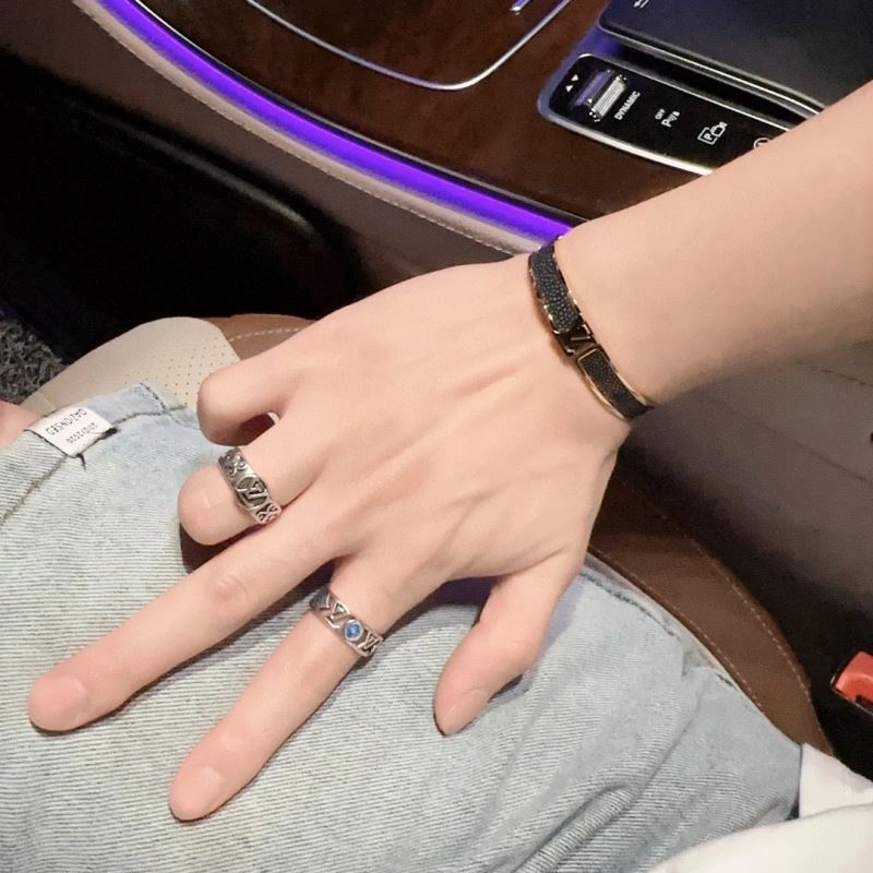 Discounted Louis Vuitton Bracelets