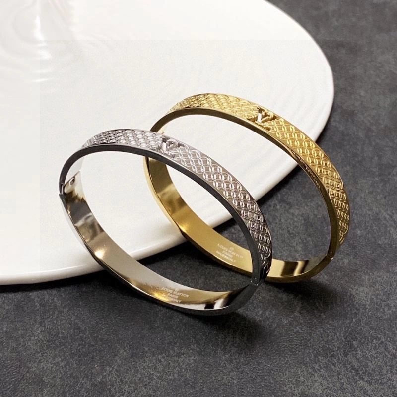 High accuracy Louis Vuitton Bracelets