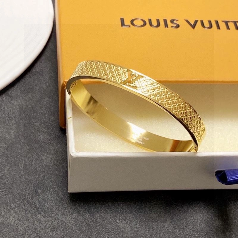 High accuracy Louis Vuitton Bracelets