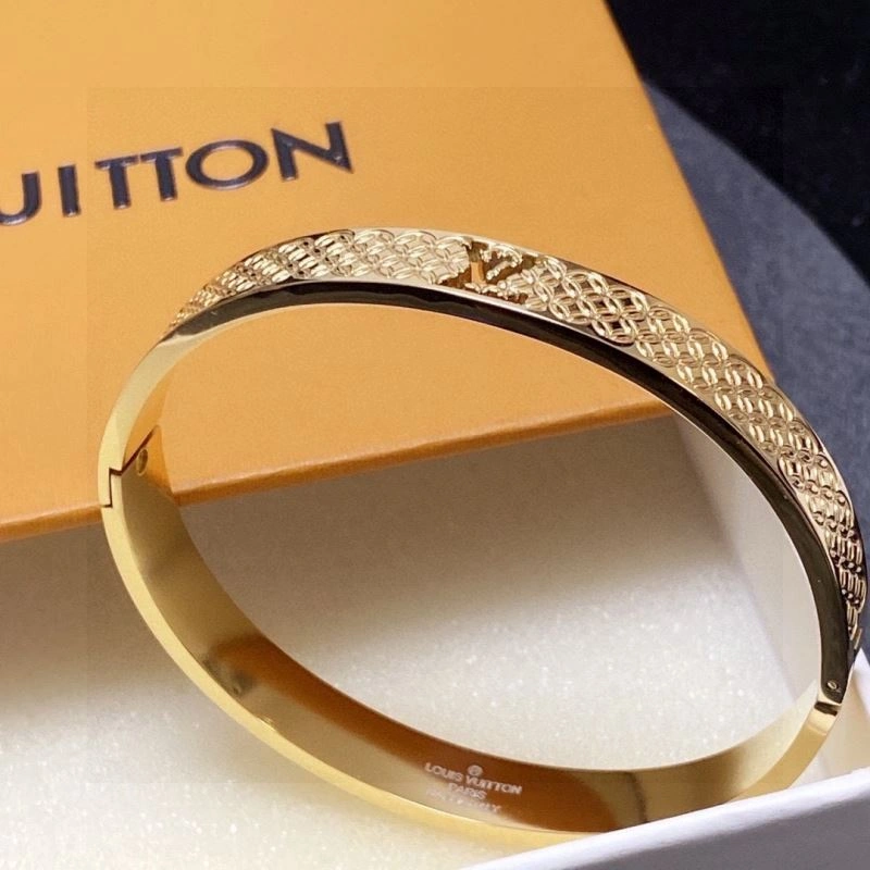 High accuracy Louis Vuitton Bracelets