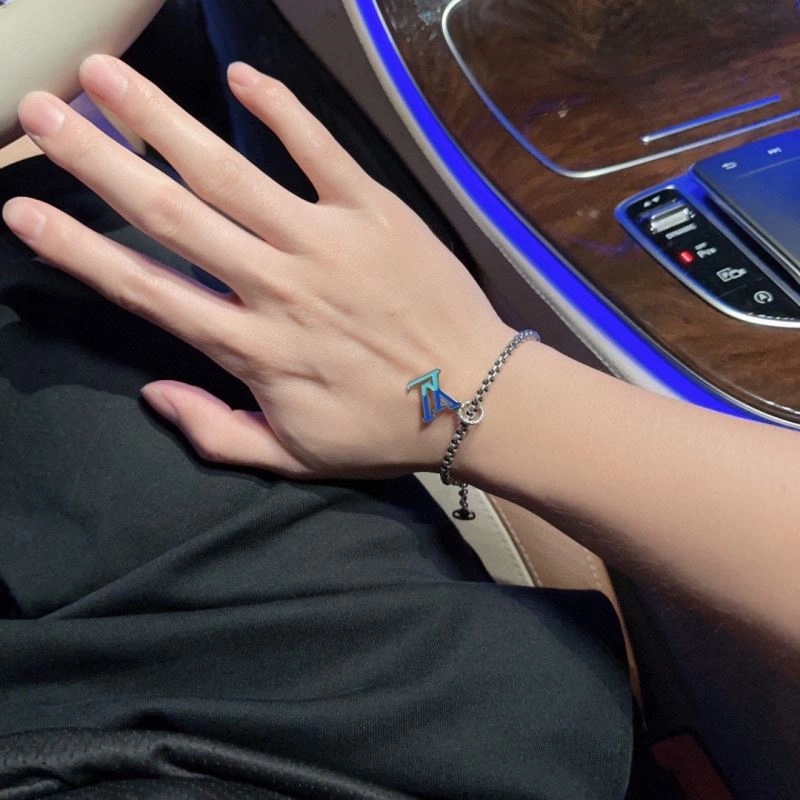 Precise copy Louis Vuitton Bracelets