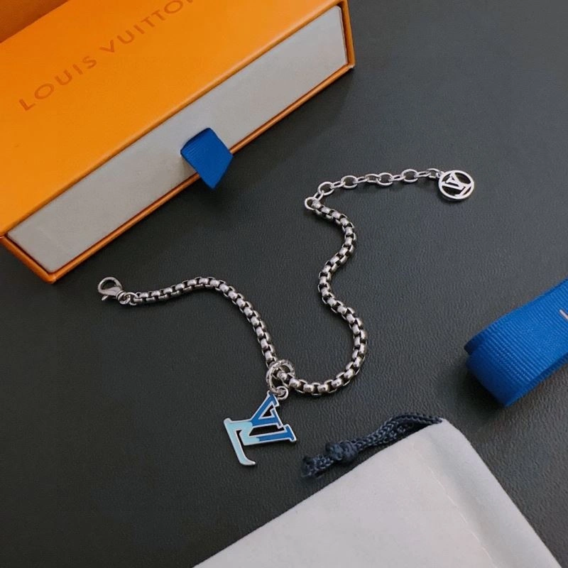Precise copy Louis Vuitton Bracelets