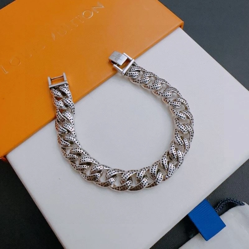 Top mirror Louis Vuitton Bracelets