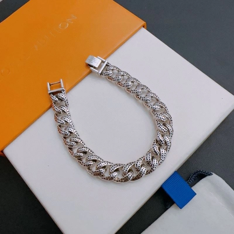Top mirror Louis Vuitton Bracelets