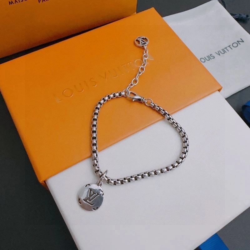 Top mirror Louis Vuitton Bracelets