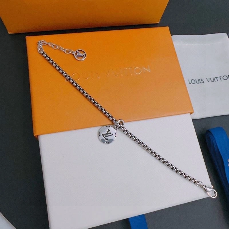 Top mirror Louis Vuitton Bracelets