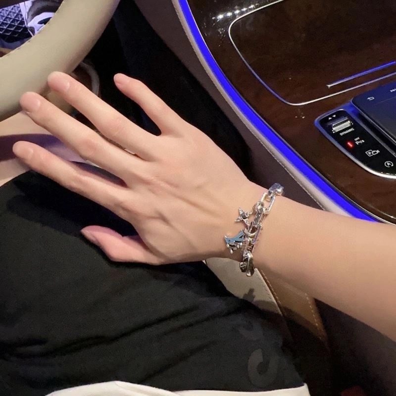 Cut-rate Louis Vuitton Bracelets