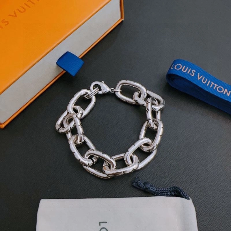 Accurate model Louis Vuitton Bracelets