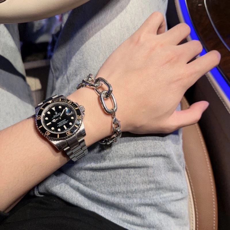 Accurate model Louis Vuitton Bracelets