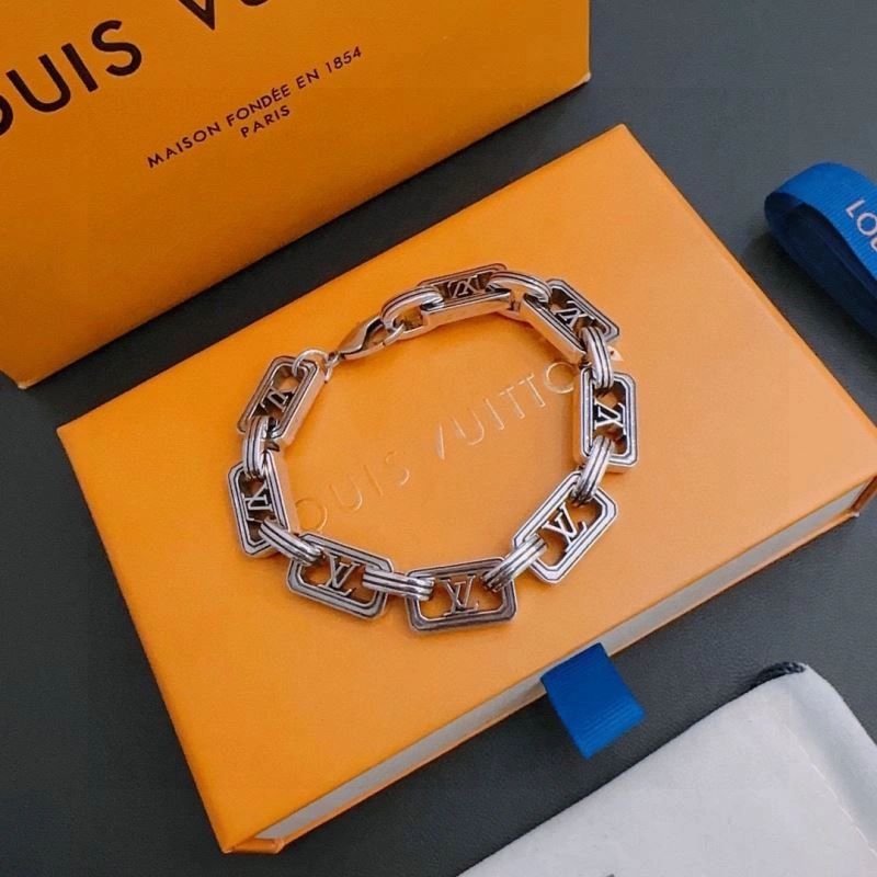 Accurate model Louis Vuitton Bracelets