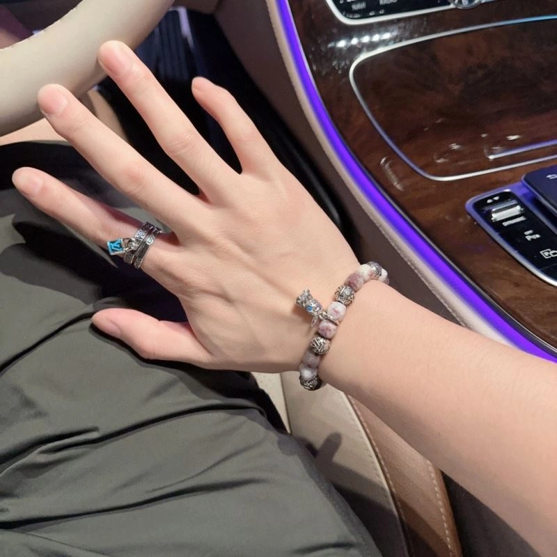 Inexpensive Louis Vuitton Bracelets