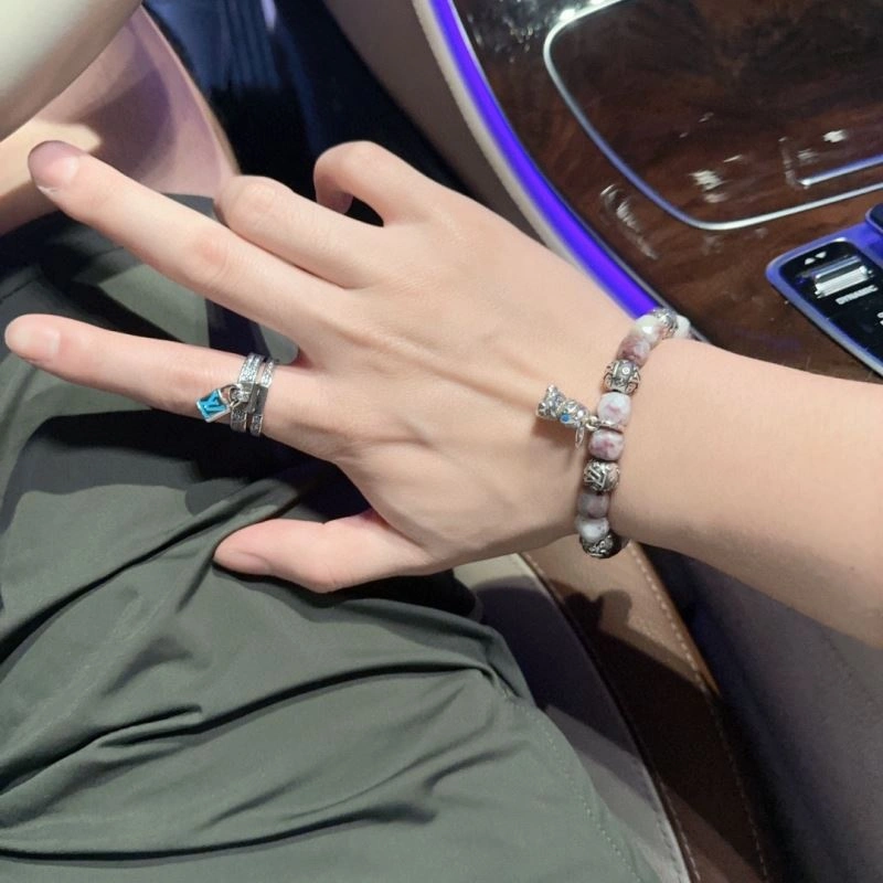 Inexpensive Louis Vuitton Bracelets