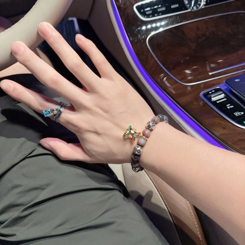 Accurate model Louis Vuitton Bracelets