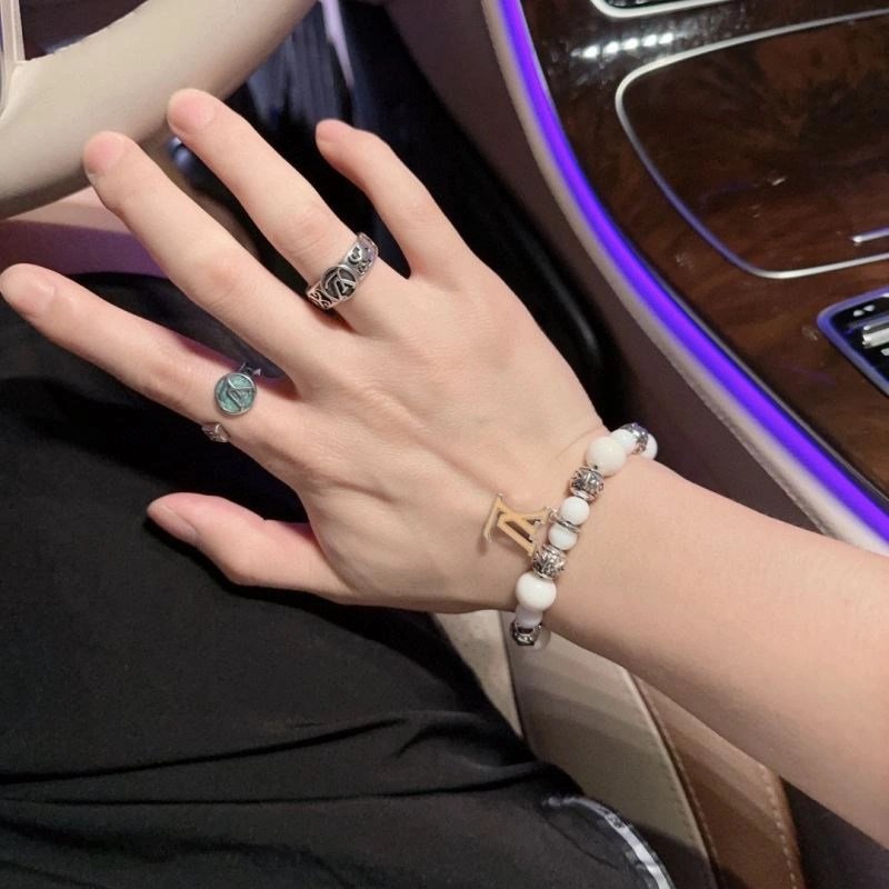 Inexpensive Louis Vuitton Bracelets