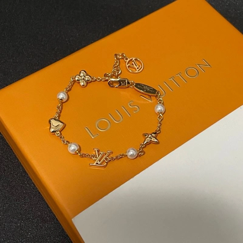Accurate model Louis Vuitton Bracelets