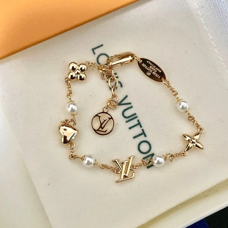 Accurate model Louis Vuitton Bracelets