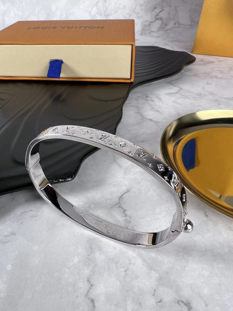 Exact replica Louis Vuitton Bracelets