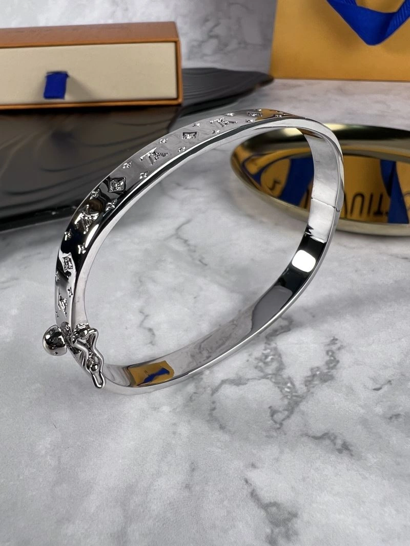 Exact replica Louis Vuitton Bracelets