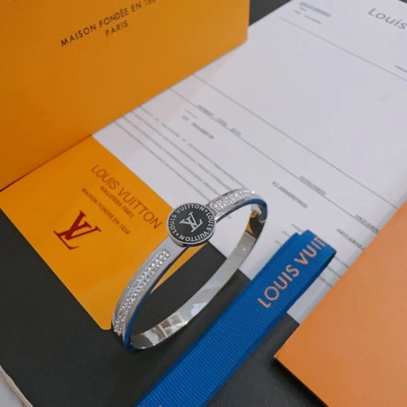 Low-cost Louis Vuitton Bracelets