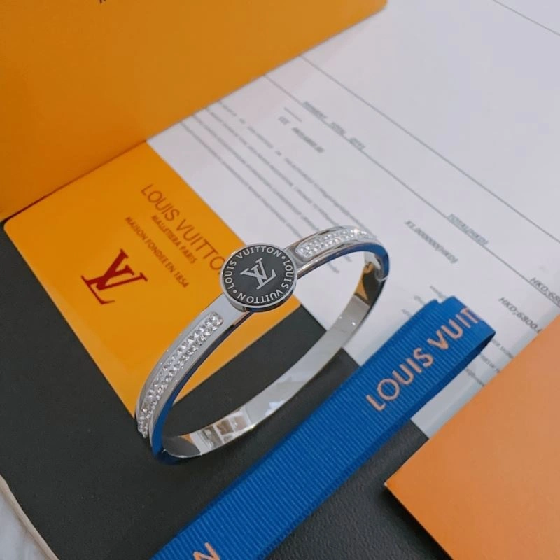 Low-cost Louis Vuitton Bracelets