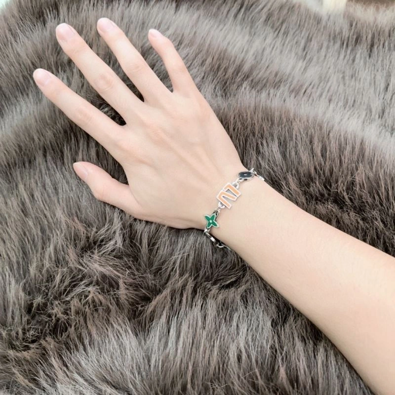 Bargain Louis Vuitton Bracelets