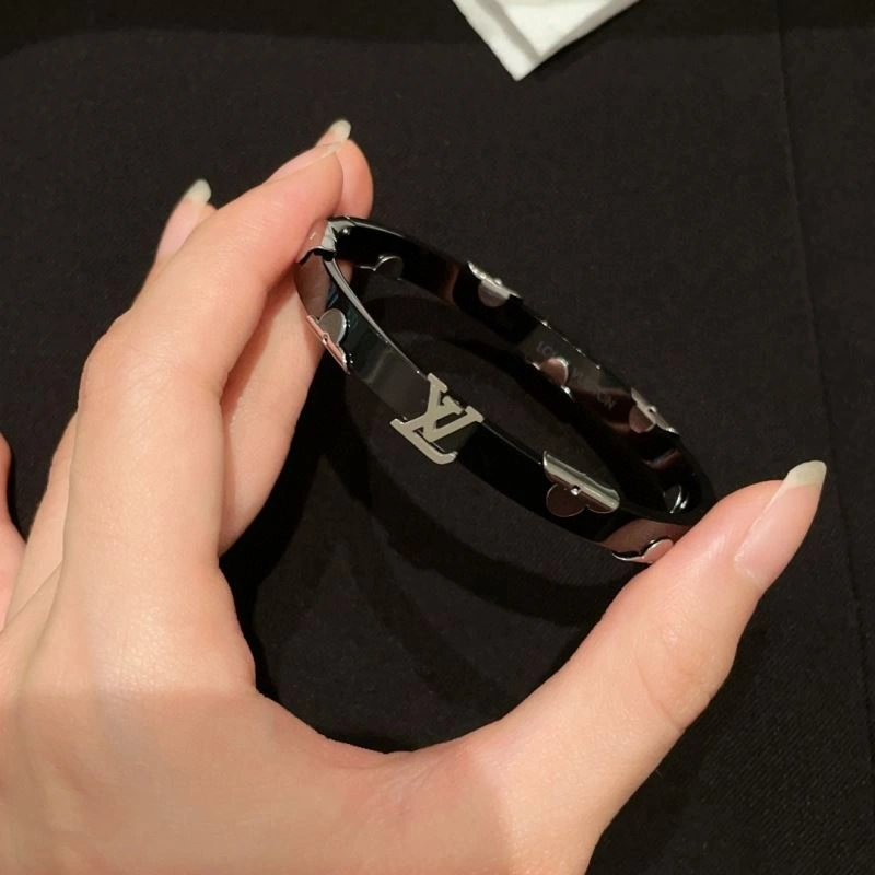 Factory-made Louis Vuitton Bracelets