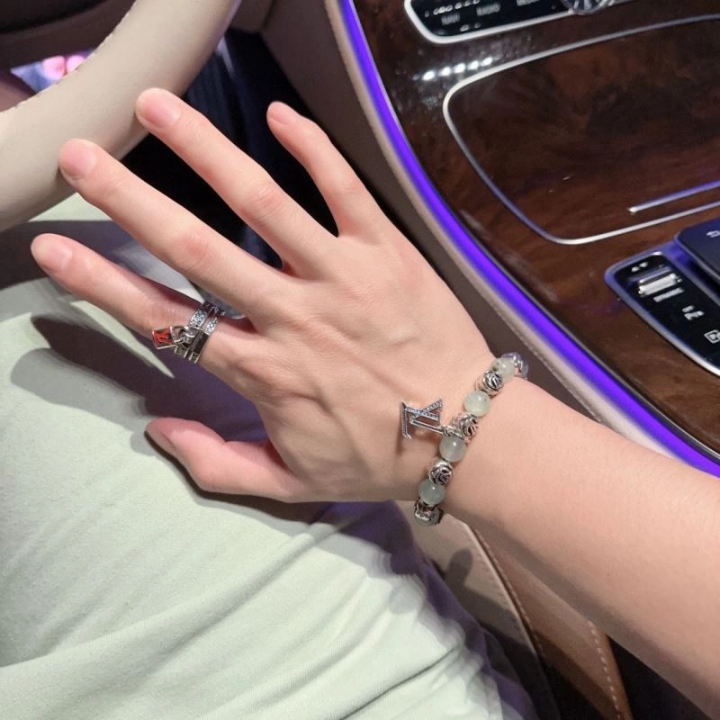 1:1 copy Louis Vuitton Bracelets