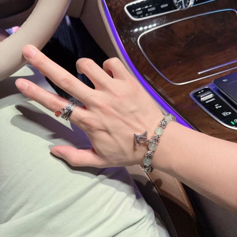 1:1 copy Louis Vuitton Bracelets