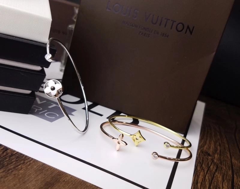 Bargain Louis Vuitton Bracelets