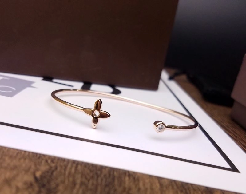 Bargain Louis Vuitton Bracelets