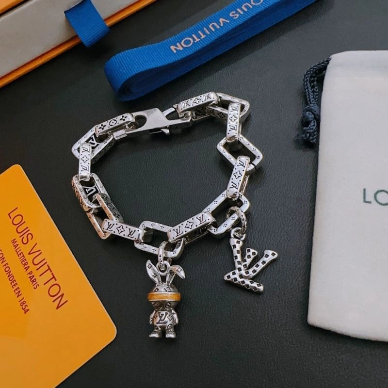 Top match Louis Vuitton Bracelets