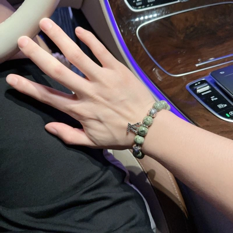 Precise copy Louis Vuitton Bracelets