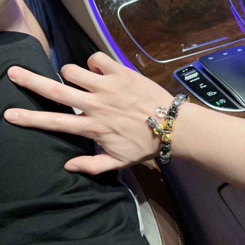 Top mirror Louis Vuitton Bracelets