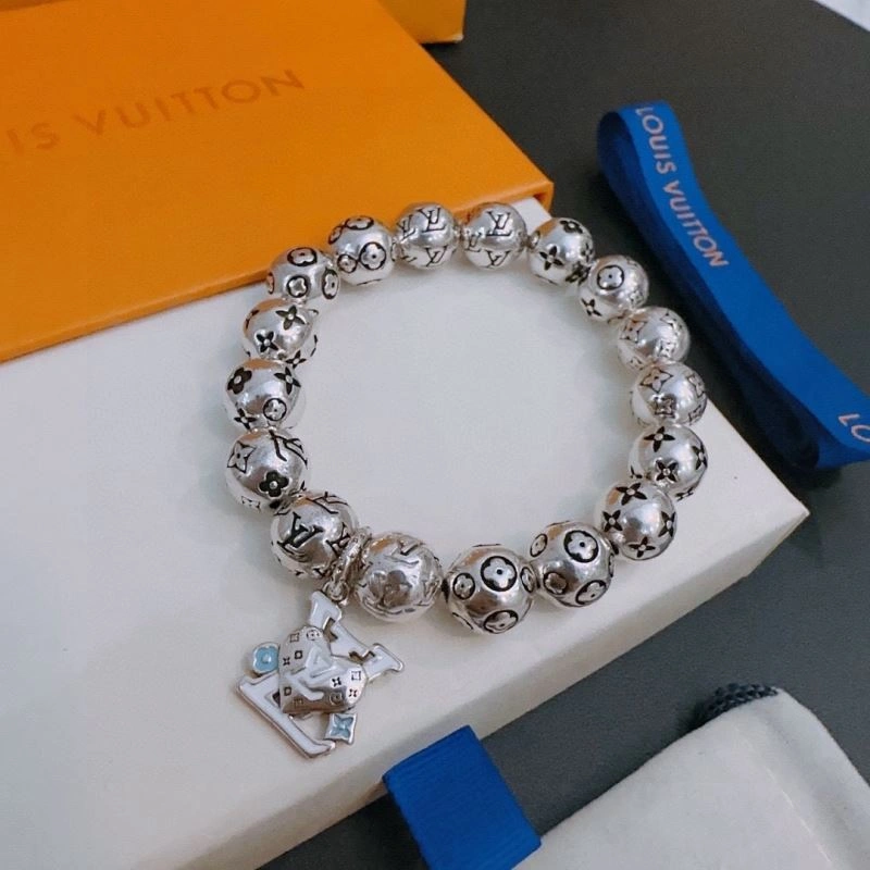 Low-cost Louis Vuitton Bracelets