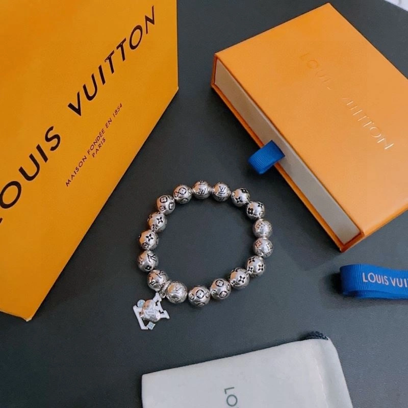 Low-cost Louis Vuitton Bracelets