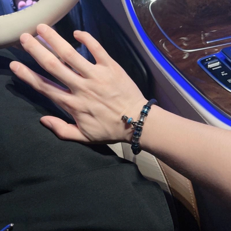 Official Louis Vuitton Bracelets
