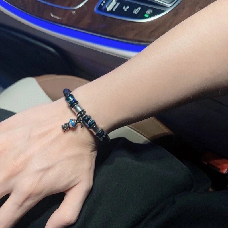 Official Louis Vuitton Bracelets