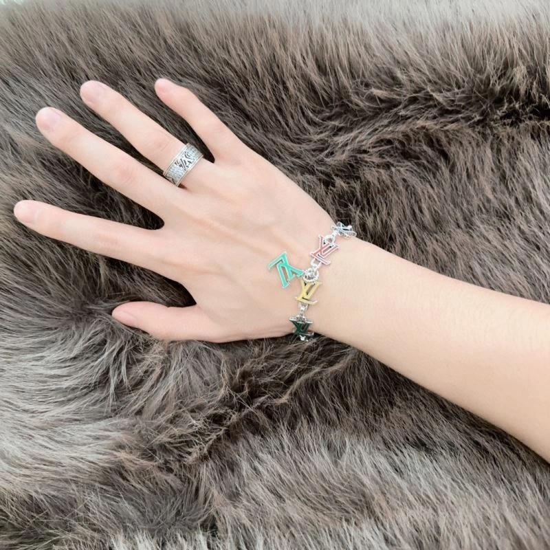 Inexpensive Louis Vuitton Bracelets
