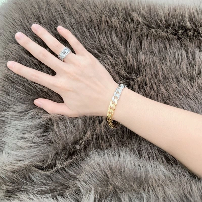 Top match Louis Vuitton Bracelets