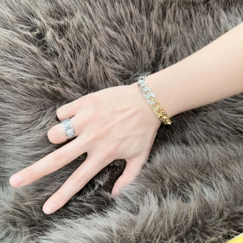 Top match Louis Vuitton Bracelets