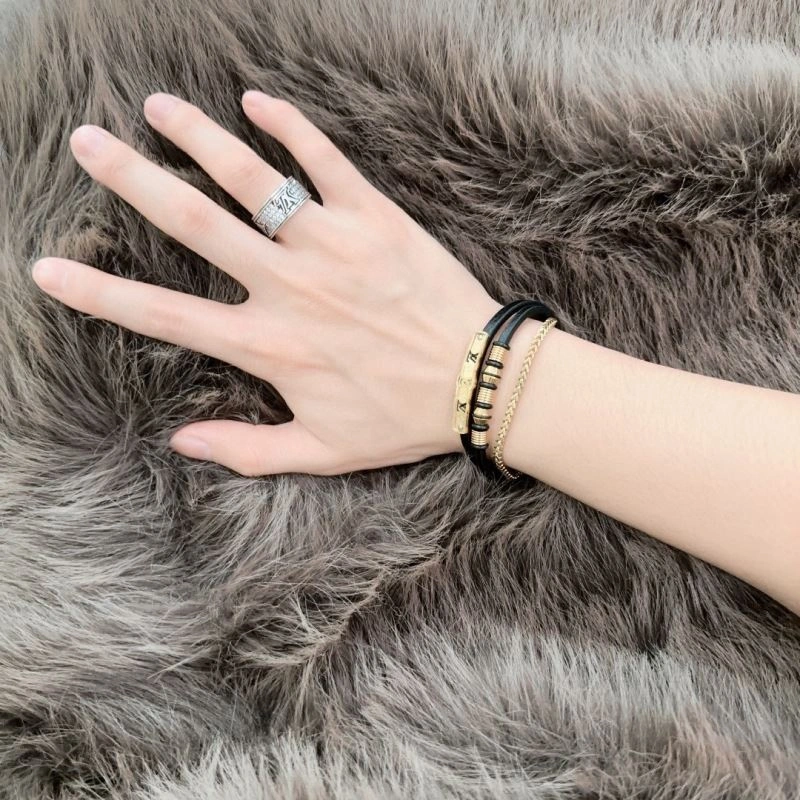 Bargain Louis Vuitton Bracelets