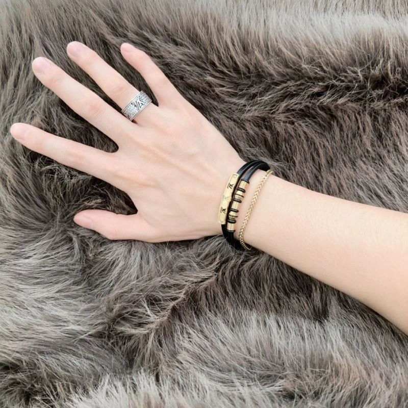 Bargain Louis Vuitton Bracelets