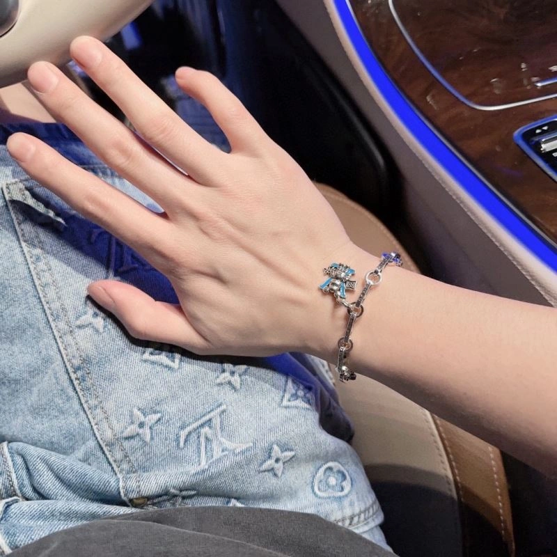 High accuracy Louis Vuitton Bracelets