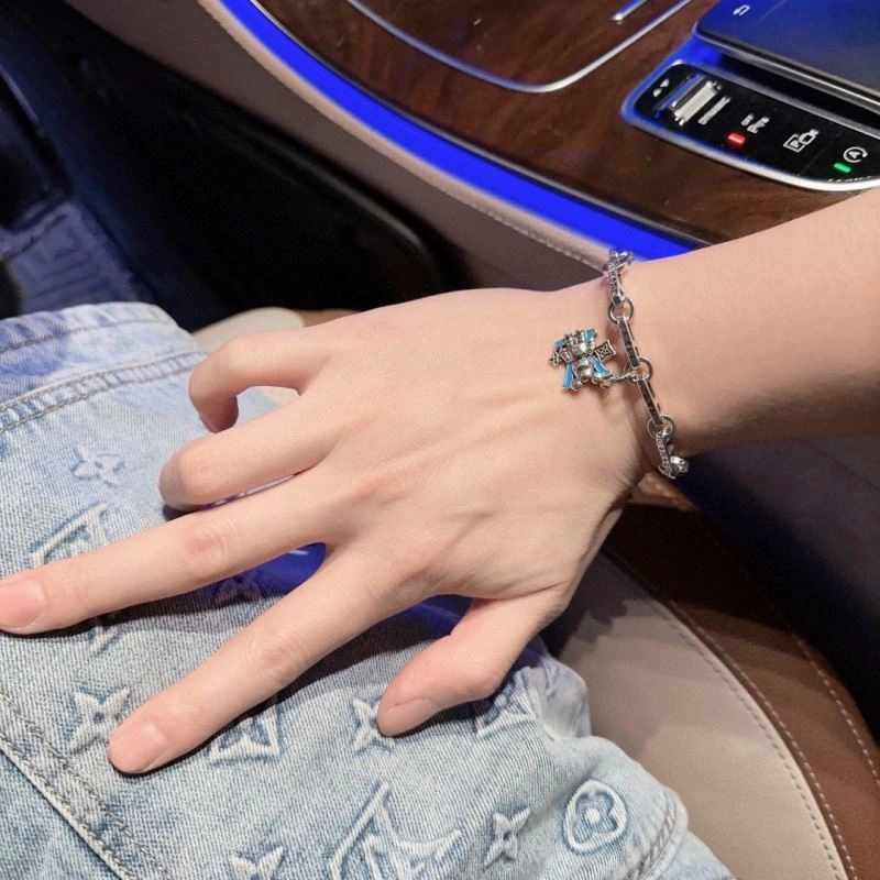 High accuracy Louis Vuitton Bracelets